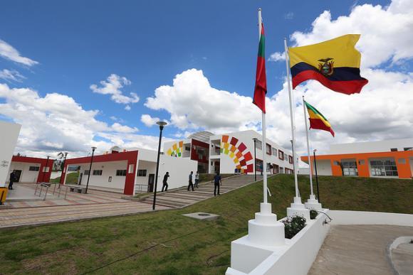 Gobierno entrega una nueva unidad del milenio y una escuela emblemática ...